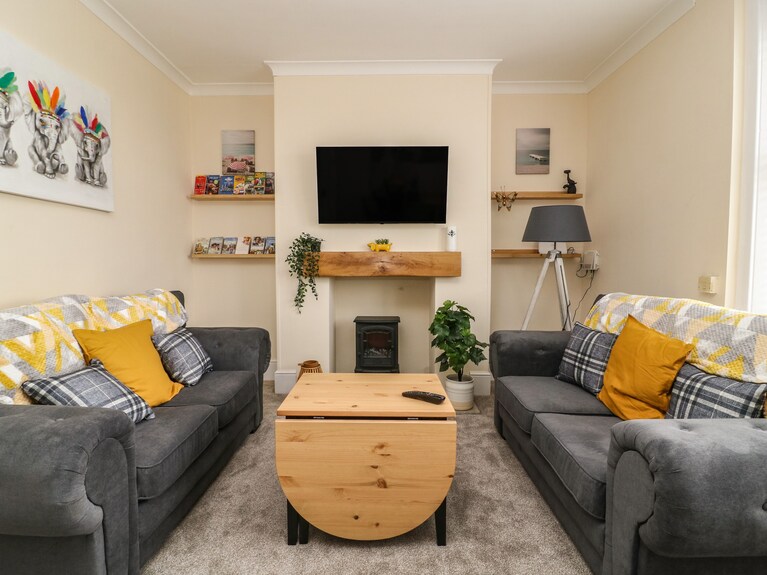 2 Lane End Cottages In Coniston, East Riding Of Yorkshire - Hull