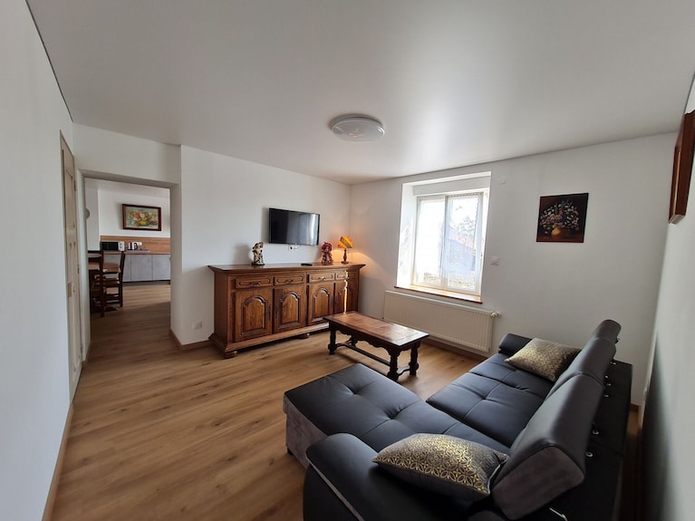 Gîte Chaleureux Sur Une Ferme En Activité Près De Nancy, Idéal Balades Et Proche Commerces - Lunéville