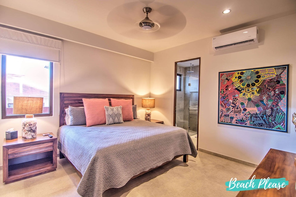 Cdm 205: Beachfront 2br W Pool, Gym & Ocean Views - La Cruz de Huanacaxtle