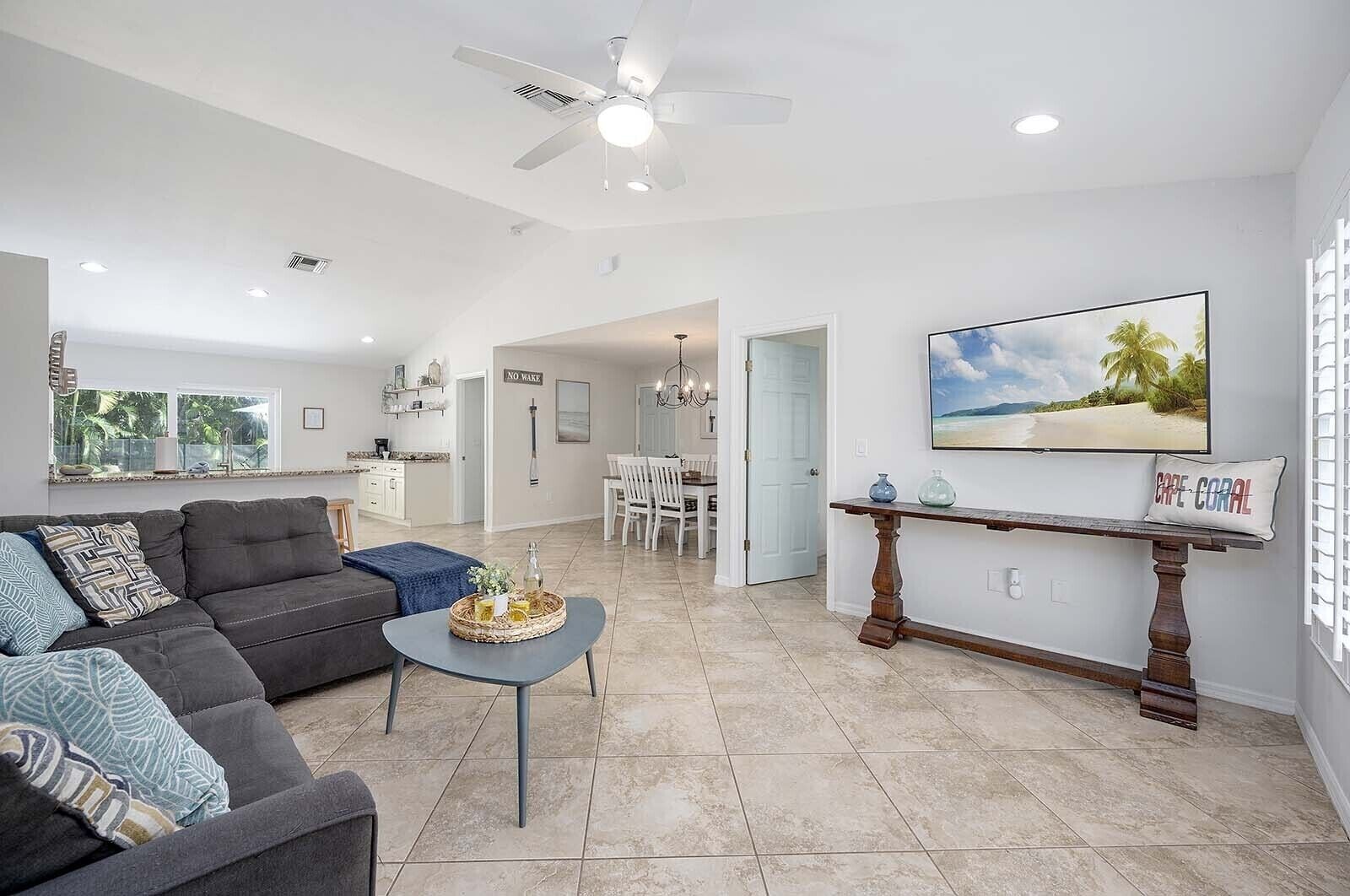 Resort-like Backyard Oasis Vacation Home W/ Grill - Sanibel Island, FL