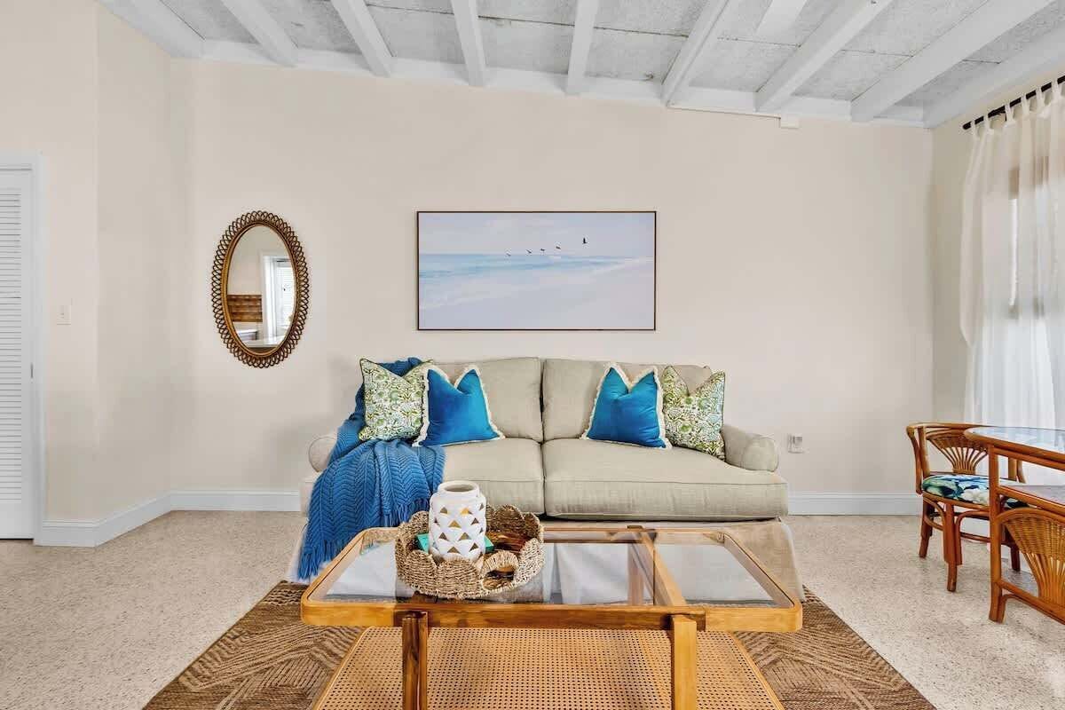 Luxury Beach Cottage | Walk To Dining & Sunset - Largo, FL