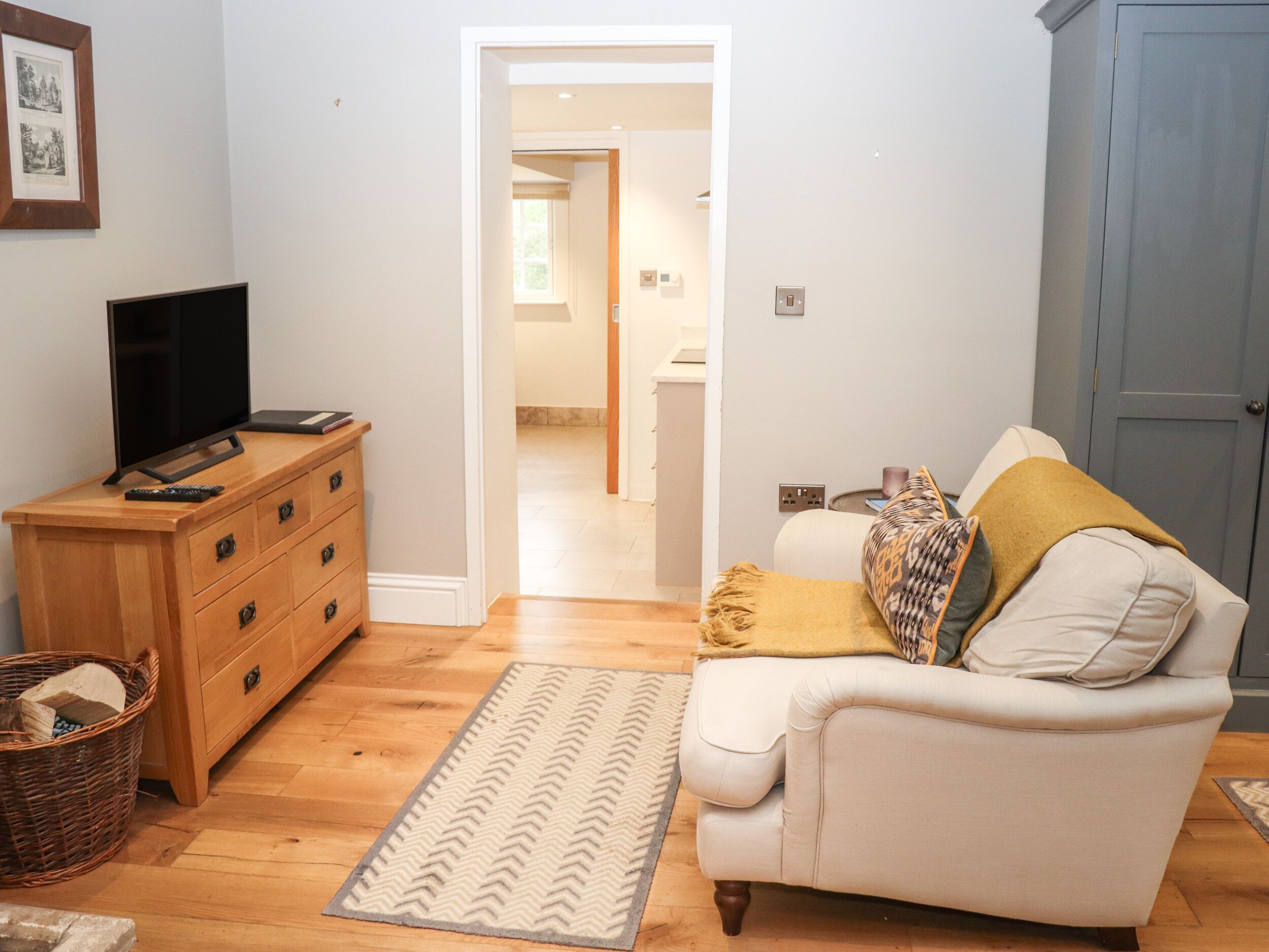 The Hermitage, Character Holiday Cottage, With A Garden In Poulton - Bibury