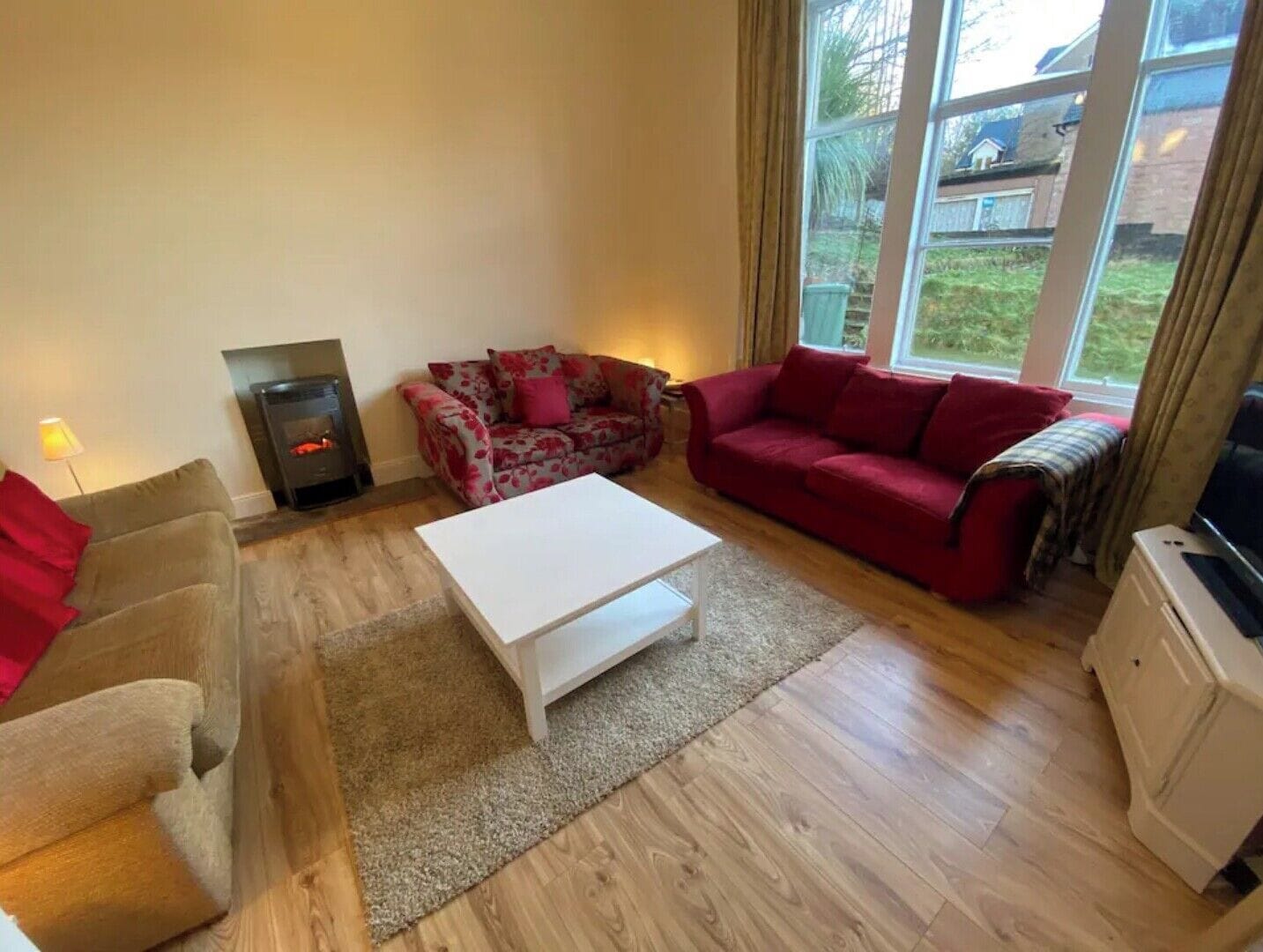 Heather House, Lovely, Spacious, 4 Bedrooms For 8 - 印威內斯