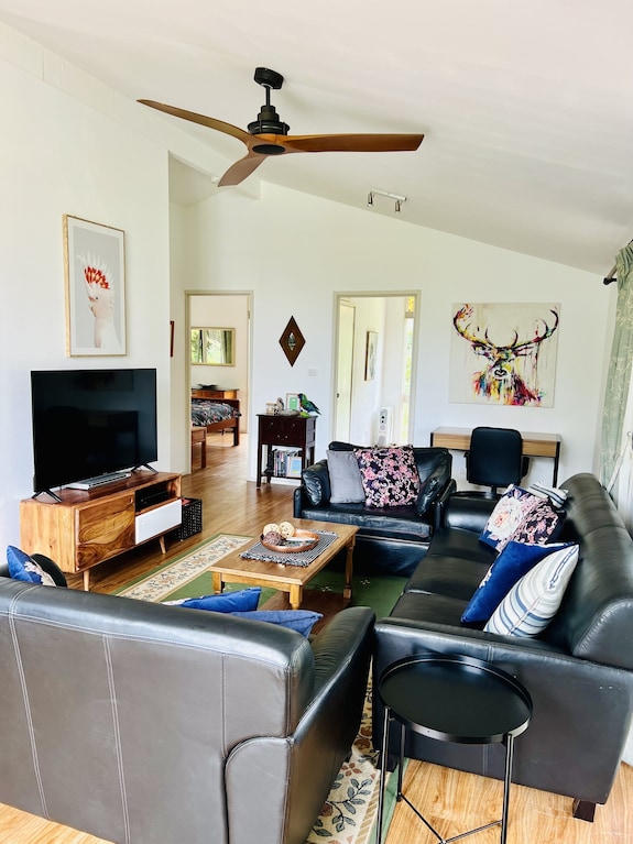 Cottage-yarra Valley-10 Acres-breakfast Inc-15 Mins From Healesville & Warburton - Melbourne