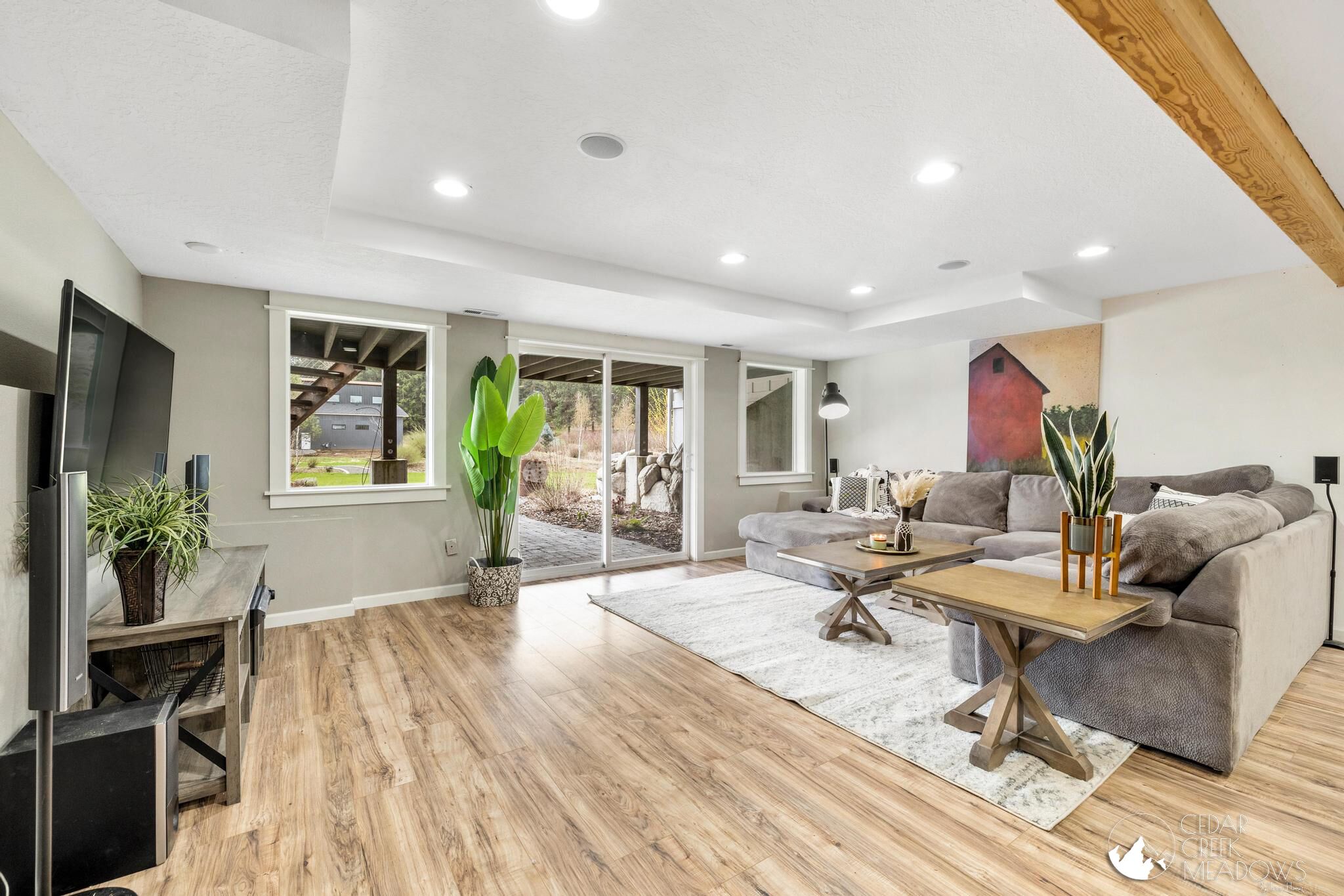 3 Acres Remodeled Home With Hot Tub Walking Distance To Beach! Garden & Fire Pit - Post Falls, ID