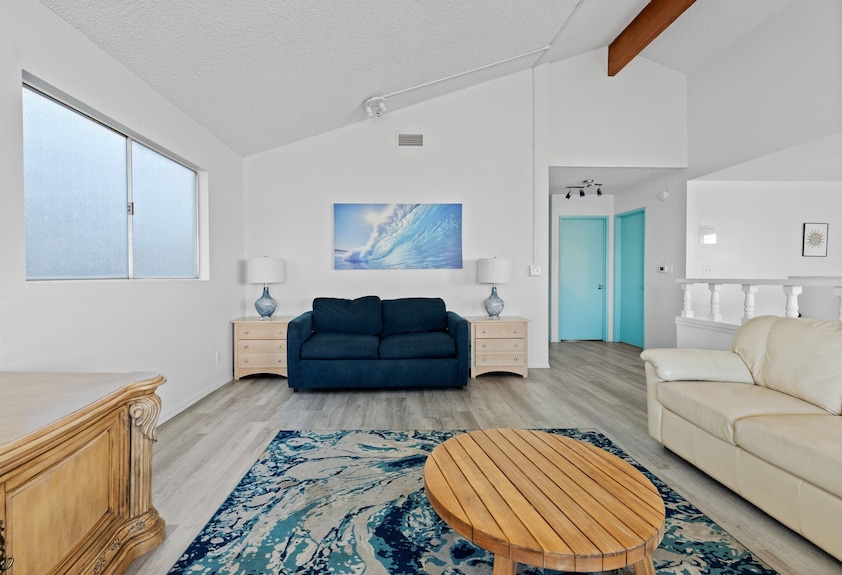 Ocean View Beach Stay W/ Pool Table & Bikes - Ventura County, CA