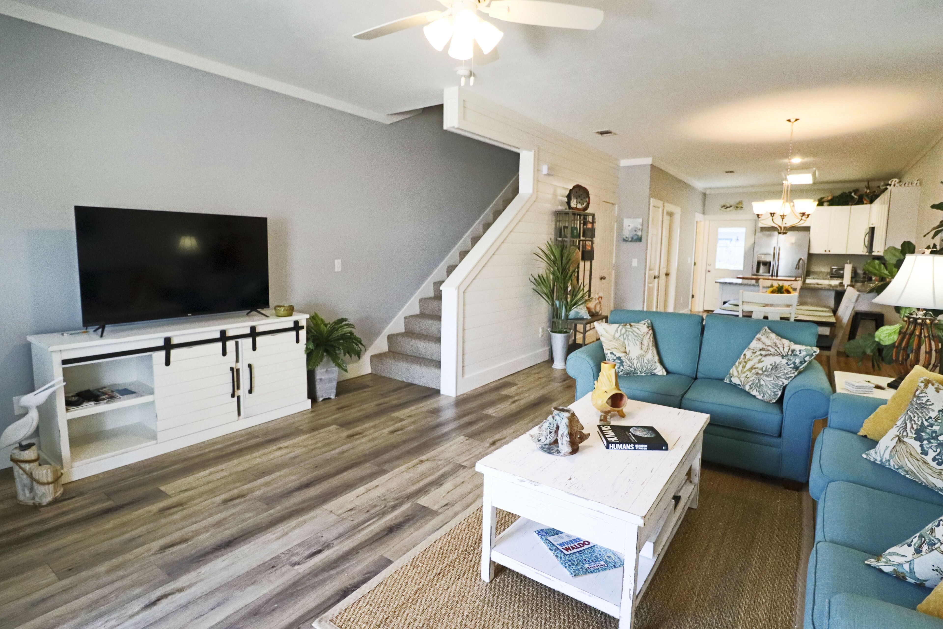 Pelican Perch Is A 3bd/2ba  Townhouse Just Steps To Beach And Shops! - Mexico Beach, FL