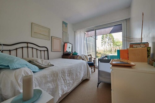 Maison Contemporaine Dans Un Vaste Espace Boisé - Arzano