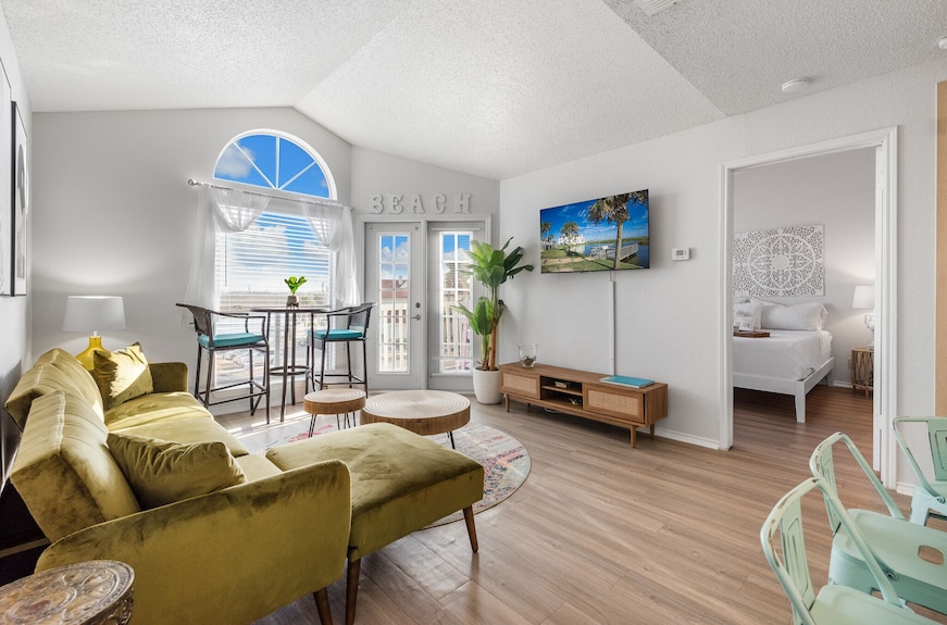 Oceanside Retreat - Corpus Christi, TX