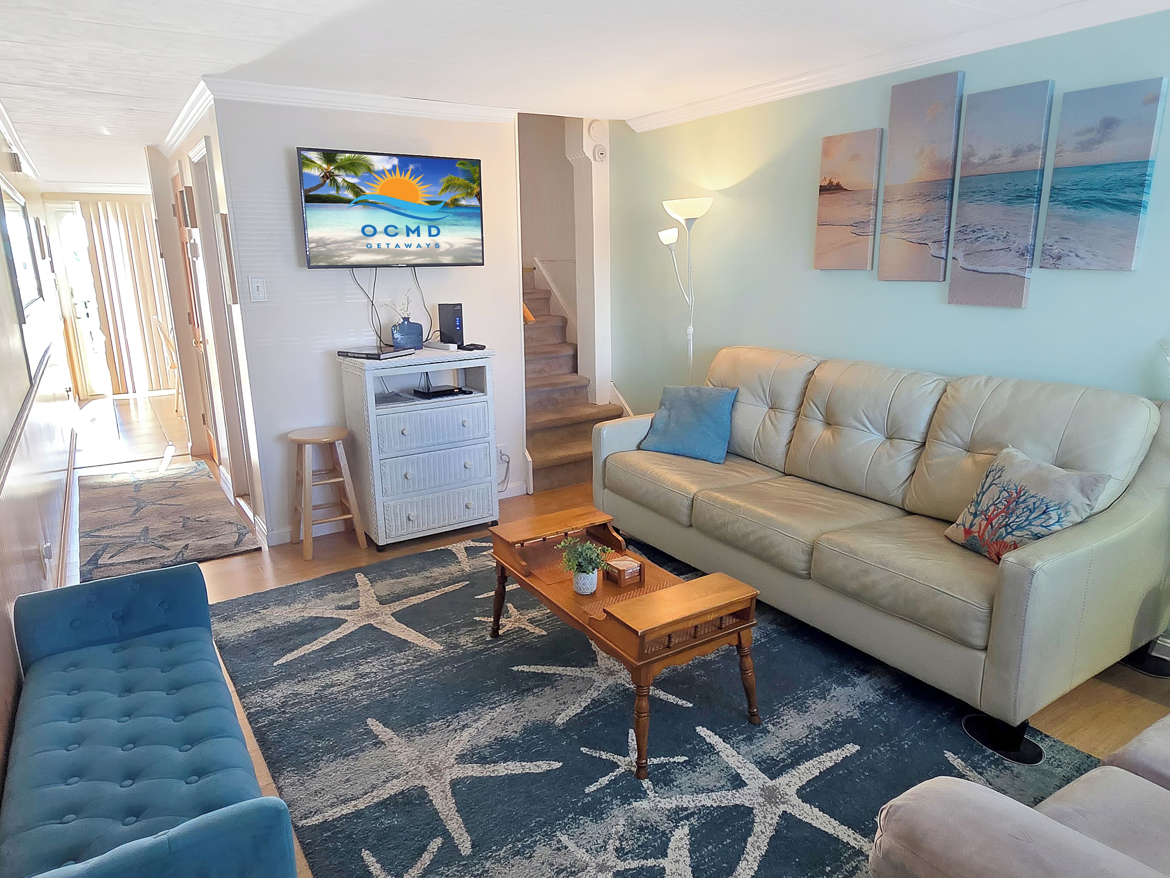 Ocean City Townhome On A Large Canal With A Bay View! Outdoor Community Pool And Short Walk To Jolly Roger! Penguin# 55 - Maryland