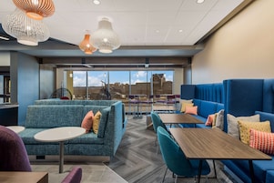 Pequeno-almoço tipo buffet diário incluído