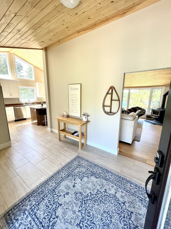 5-bedroom Executive Lakefront Retreat Sleeping 12- Relax, Recharge And Reconnect - Greater Sudbury