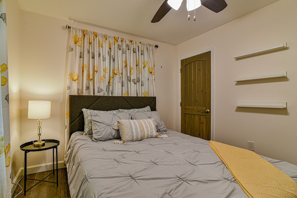 Cottage 5 Min To Biltmore Estate Or 10 To Downtown - Asheville, NC