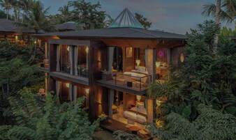 Minibar, cofre no quarto, secretária, ferro/tábua de engomar 