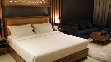 Quarto Deluxe | 2 quartos, minibar, cofre no quarto, cortinas/cortinados opacos