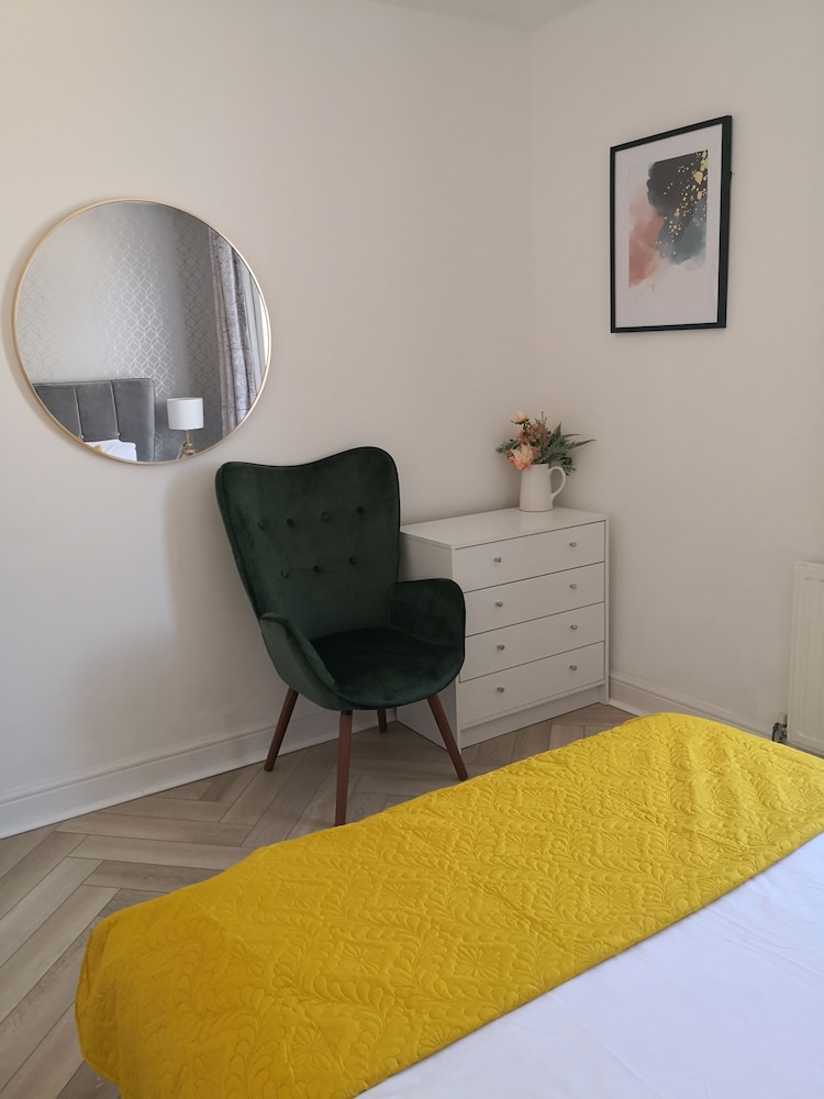 Modern 3 Bedrooms House With 6 Guests - Sheffield