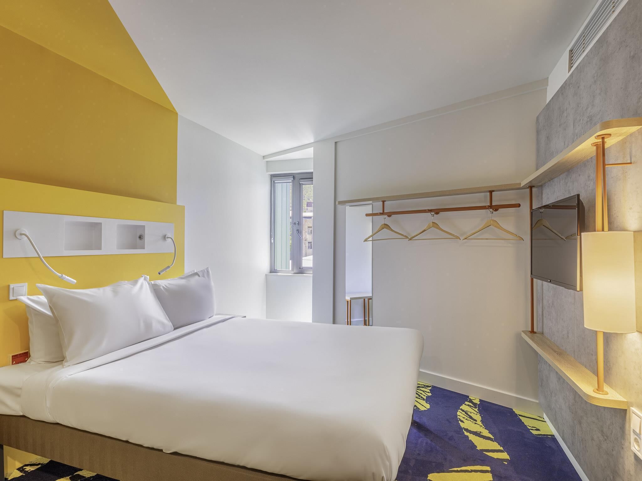Quarto Triplo (Smart) | Roupa hipoalergénica, quartos insonorizados 