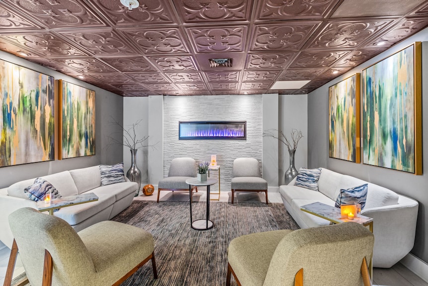 Beachfront ~ Luxury Hilton Resort~ 100+5 Stars! ~ Tiki Bar Lazy River 8th Floor - Myrtle Beach, SC