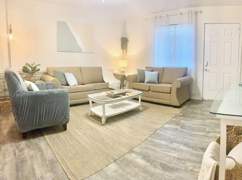 Serene Beach Getaway️walk To Beachdog Friendlyking Bed - Panama City Beach, FL