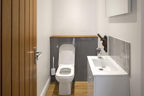 Apartamento | Casa de banho | Champô