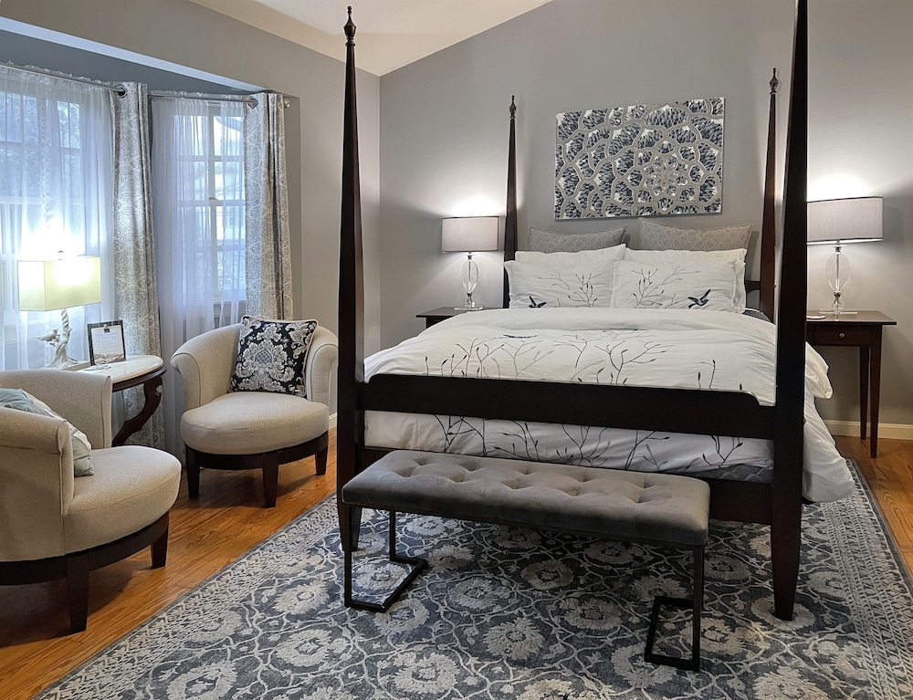 The Bluebird Suite At Harpers Ferry Guest House - Harpers Ferry, WV