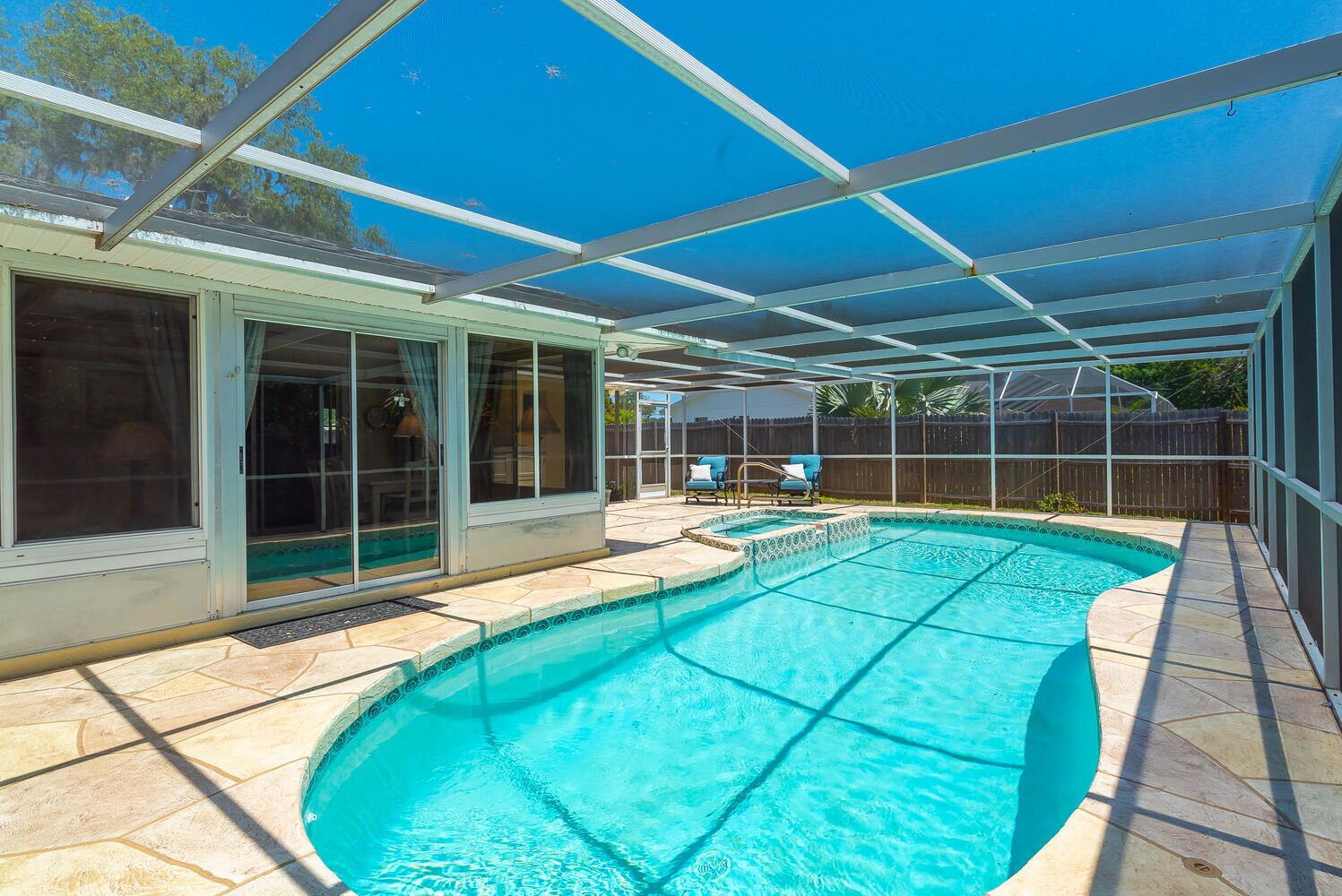 Lake View, Swimming Pool Home convenient to several Beaches - Venice | Vrbo