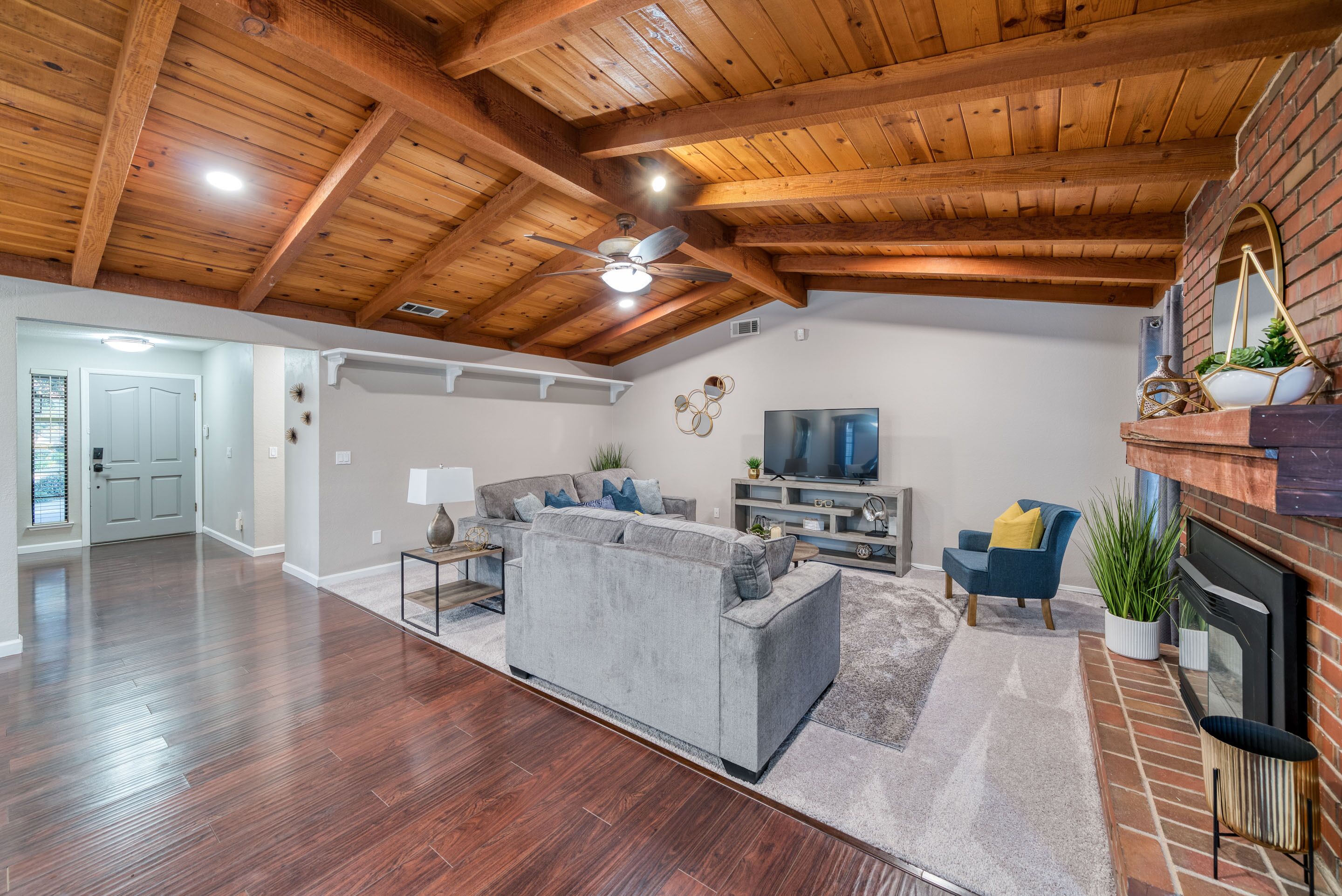 Pool| Game Room|3/2|sleeps 10:class Act In Fresno! - Fresno, CA