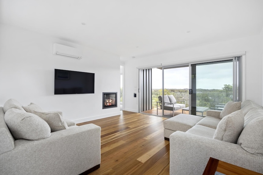 Sunset On Moonah, Fingal - Set On Picturesque Moonah Links Estate With Stunning Views To Arthur's Seat - Cape Schanck