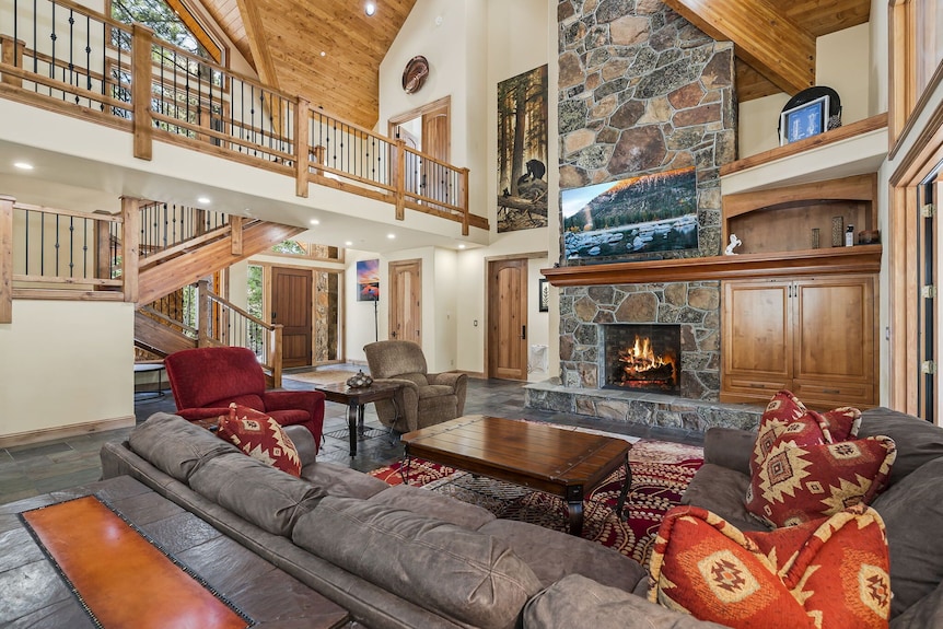 Spectacular Low Elevation Home At Its Finest! - Incline Village