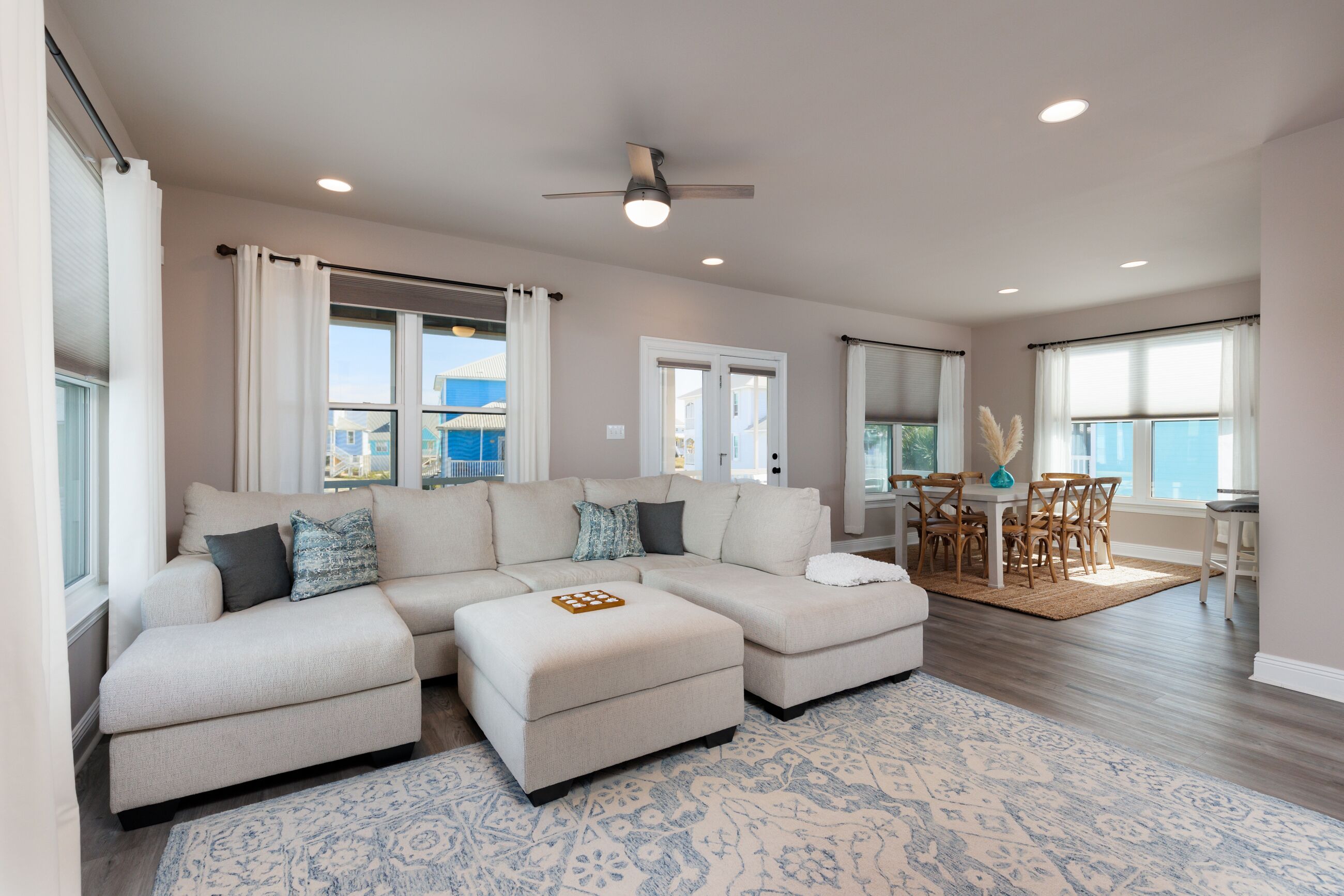 *Beach Cottage* ~4 Min Walk To Beach! Peak-a-boo Gulf Views! - Alabama