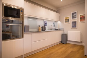 Casa de campo | Cozinha privada | Geladeira, lava-louças, chaleira elétrica, torradeira