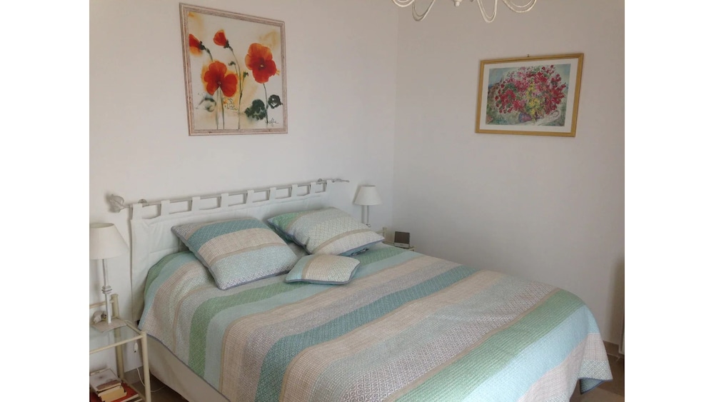 La Cadière, Villa 230m2 In A Quiet Area, Superb Panoramic View, Infinity Pool - Le Castellet