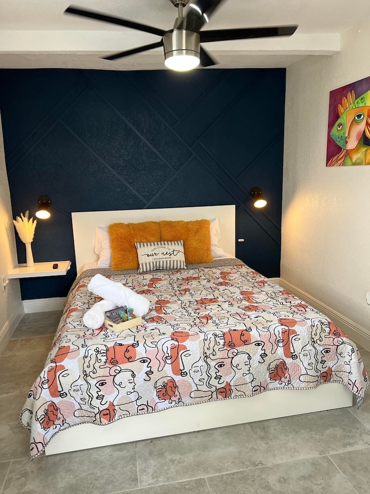 Busch Gardens Bliss Suite -1 - Busch Gardens Tampa Bay