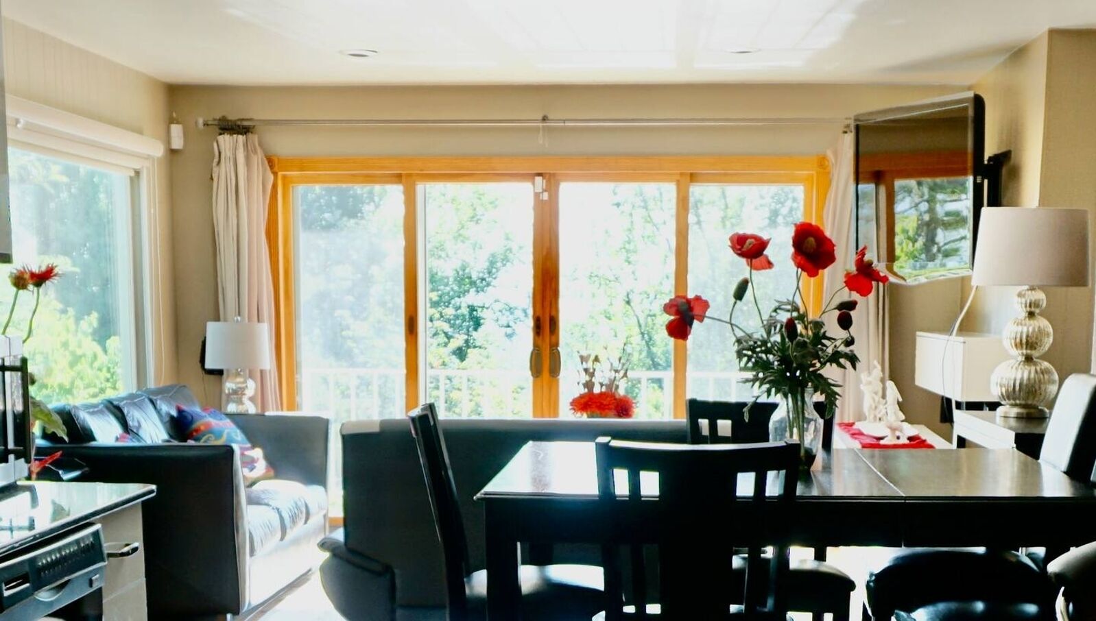 Stunning Views! Luxury 4 Bedroom, 2 Bathroom Vacation Duplex In Downtown Salt Lake Capitol Hill - Salt Lake City, UT