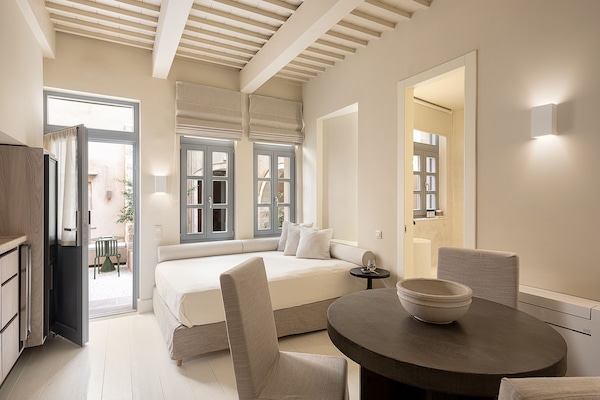 Maisonette | Área de estar | Smart TV 50 polegadas com canais digitais, TV