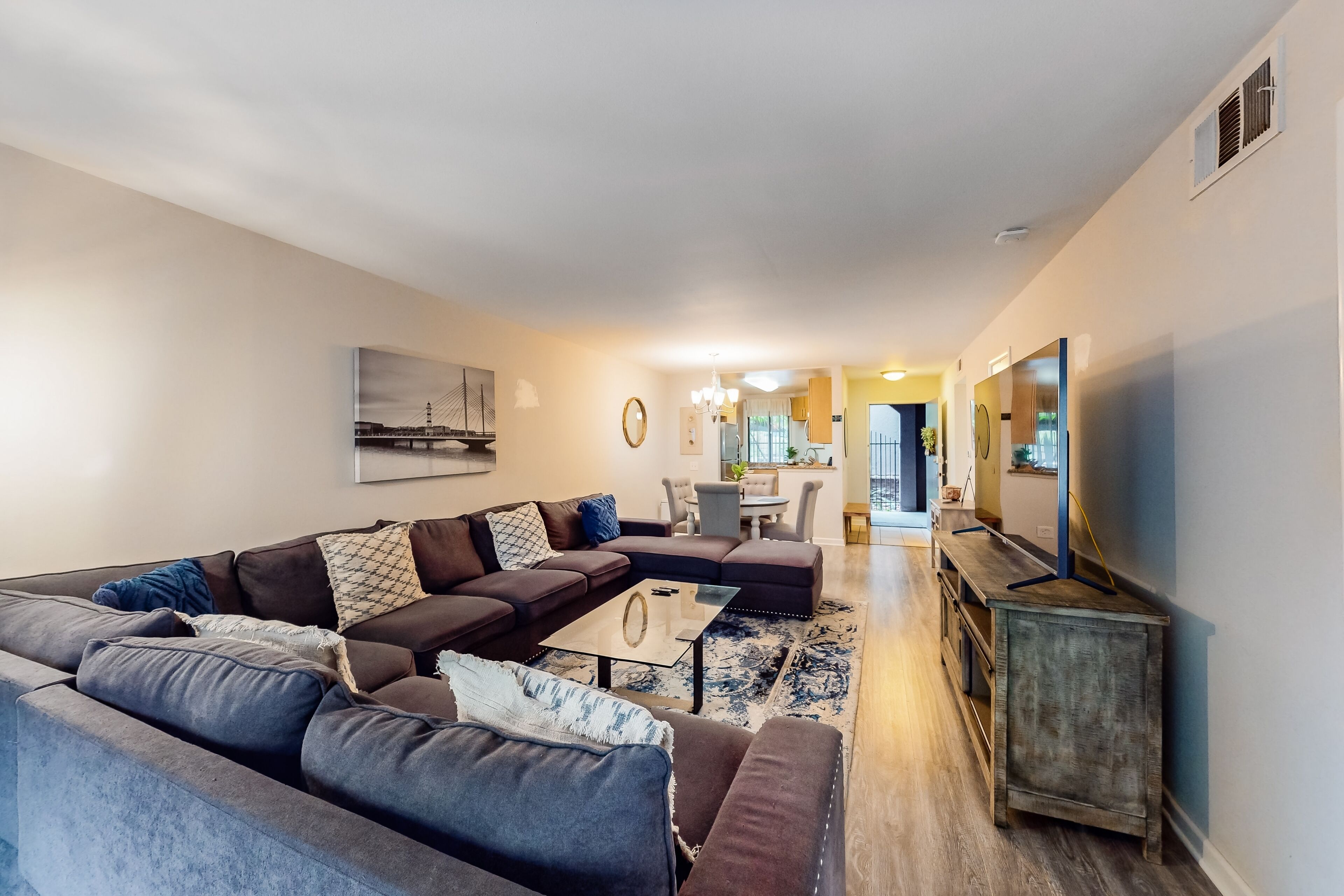 Pacific Cove | Pool & Hot Tub, Fitness Center | Walk To Beach & Dining - Los Ángeles, CA