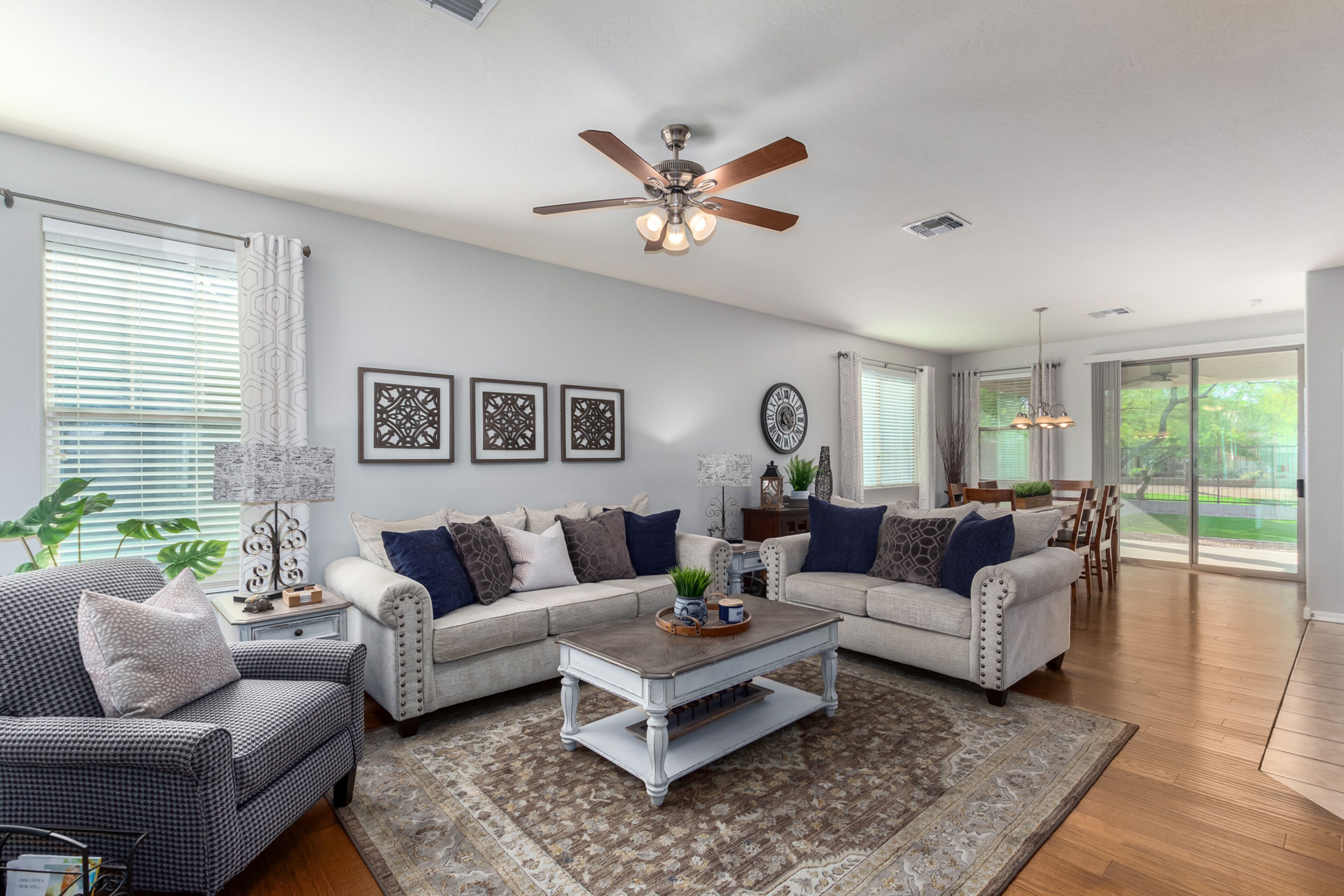 Ideal Location Siding A Park And Near Community Pools & Golf Course! - Gilbert, AZ