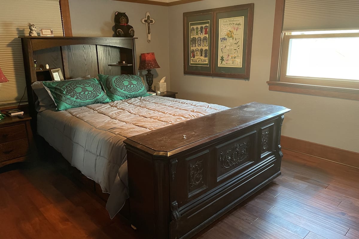 1 quarto, Wi-Fi de cortesia, roupa de cama