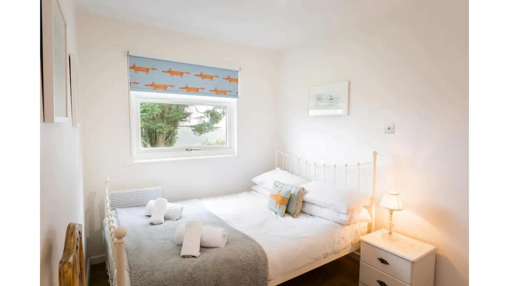 Chalet Peace ~ Wonderful Valley Views & Free Parking - Devon