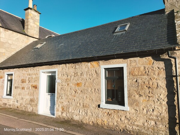 Lossiemouth Holiday Cottage Bethany By The Sea - Moray