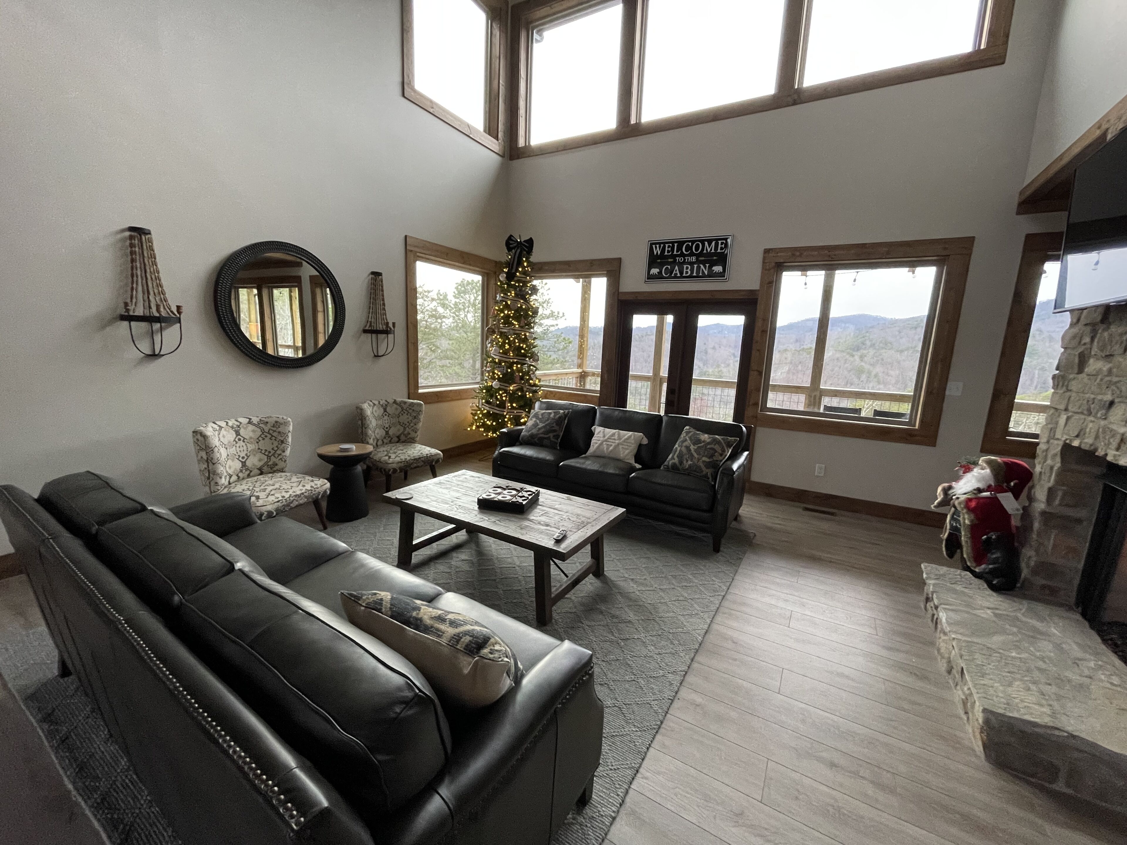 New Chalet, Indoor Pool, Theater, Game Room, Lg Decks, Views, 10 Min 2 Pigeon F. - Sevierville, TN