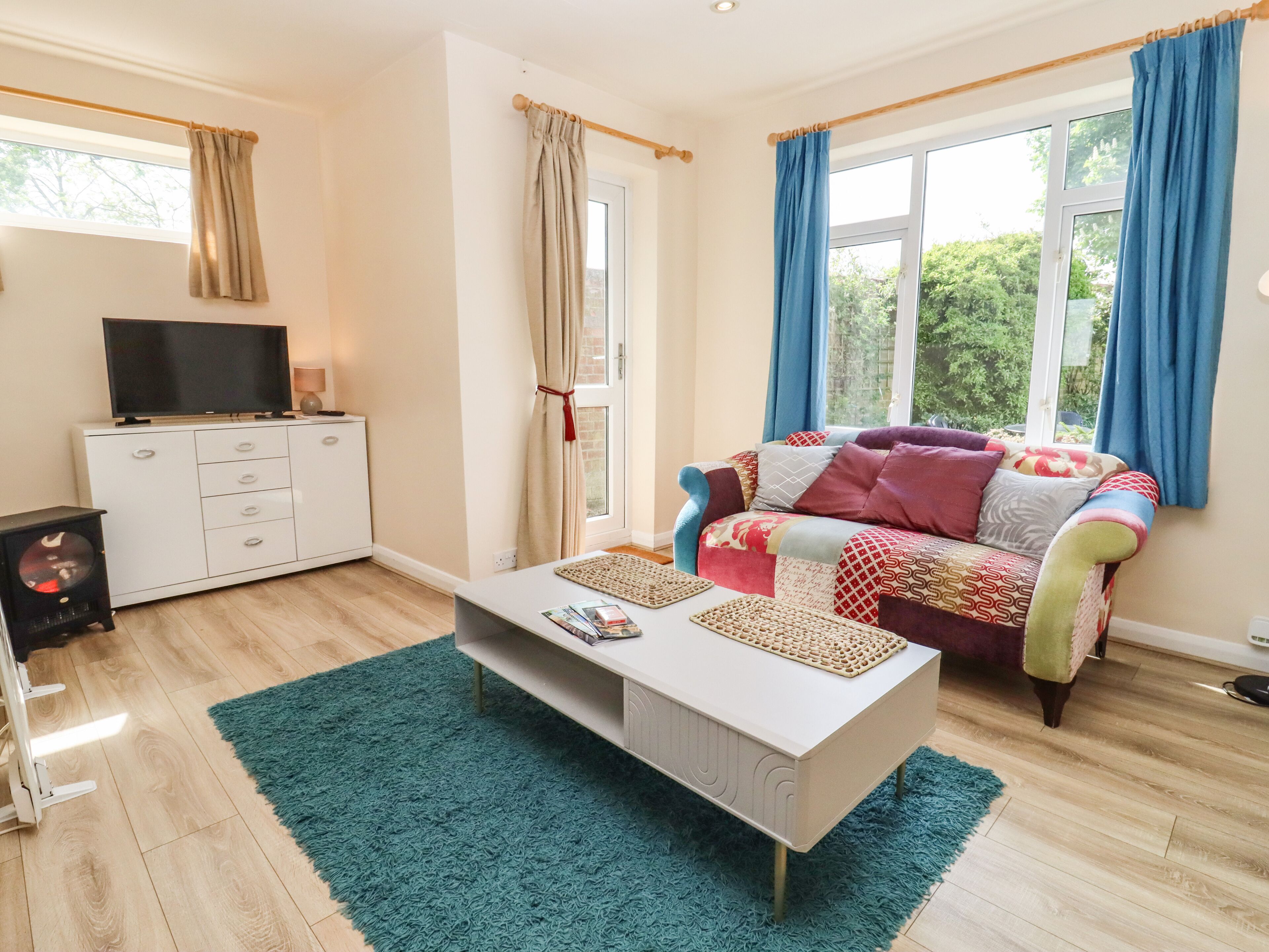 Straw Cottage, Romantic, With A Garden In Cricklade - Swindon