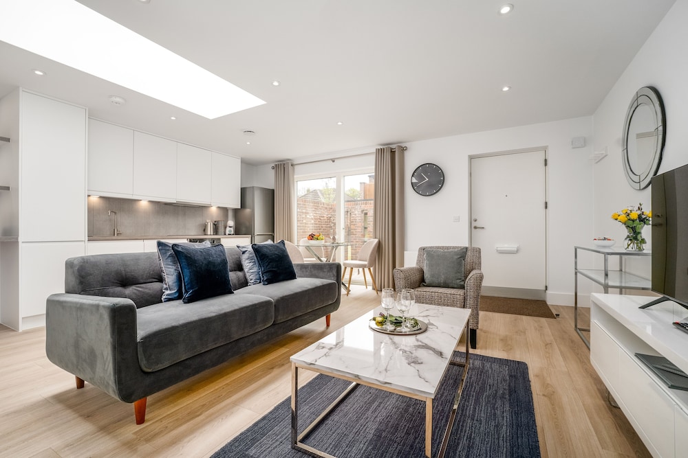 Citystay - Finch House - Cambrige (UK)