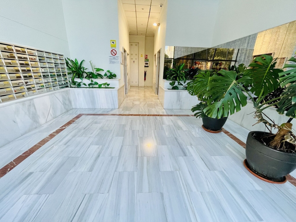 A935 - Nice Apartment With Air Conditioning, Pool And Garage - Villajoyosa