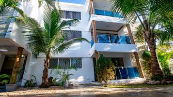 Apartamento, 2 quartos, fumadores, piscina privativa | Vista do alojamento