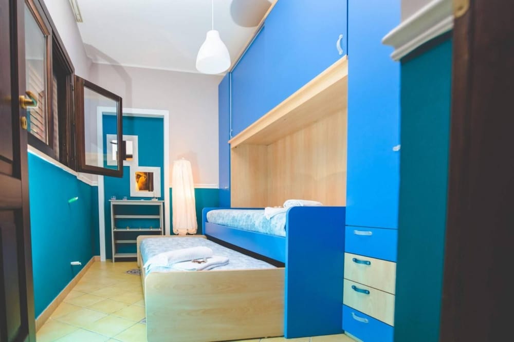 Appartement Flora, à Casale Santuzza, Avec Piscine - Belvedere