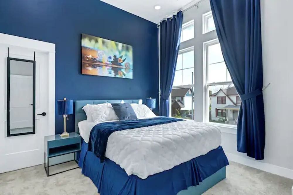Blue Villa 3br 3.5 Bath Downtown |Medcenter|hottub - Houston, TX