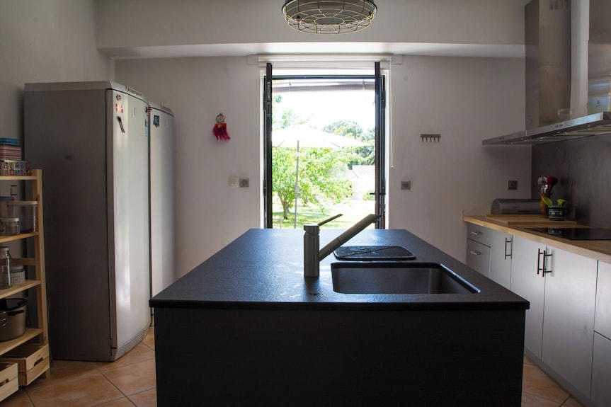 Magnificent Farmhouse With Large Swimming Pool Ideal For Family Vacations - モンペリエ