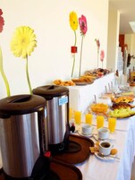 Buffet de pequeno-almoço