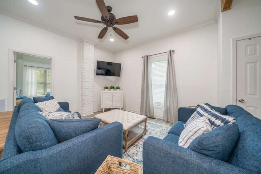 New! Uptown Home - Close To Downtown Attractions - Hot Springs, AR